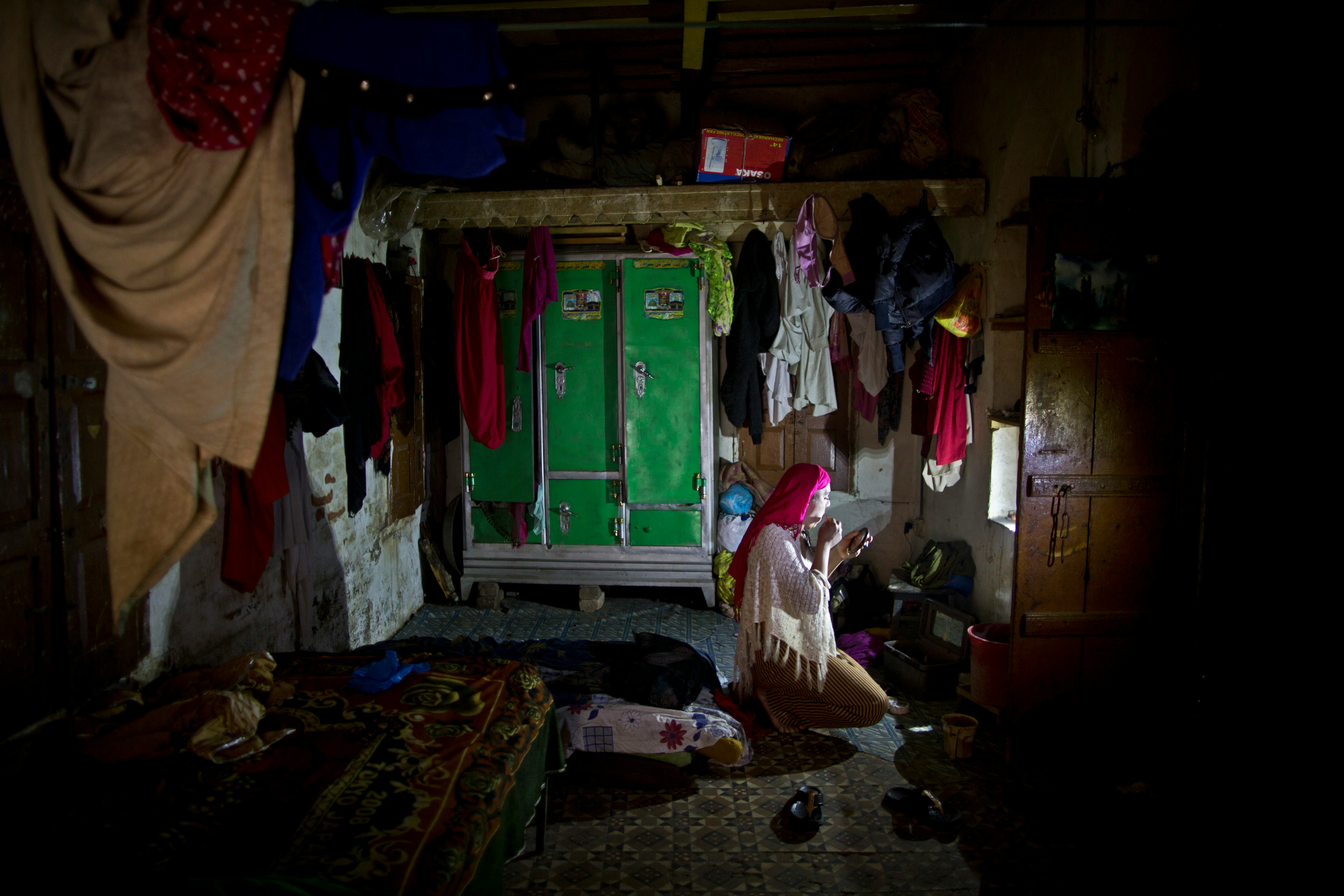 Inside Pakistan's Gender-Fluid Hijra Community, in 13 Beautiful Photos