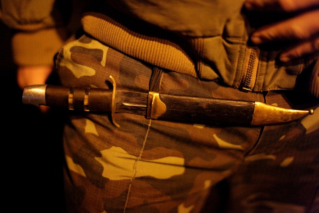 15 Photos of the Homemade Weapons Ukraine's Protesters Built to Stand ...