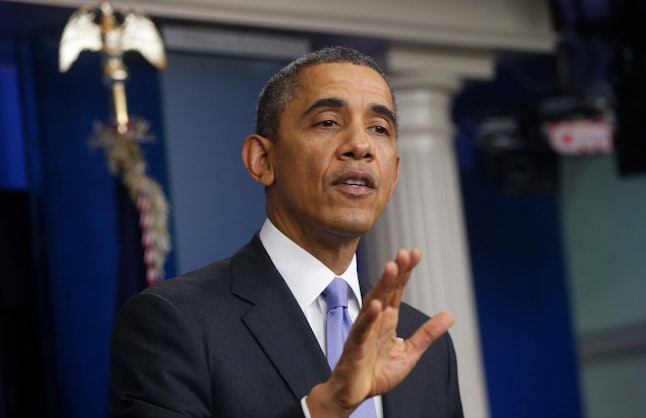 10 Photos Of Obama Looking Sad After a Horrible 2013