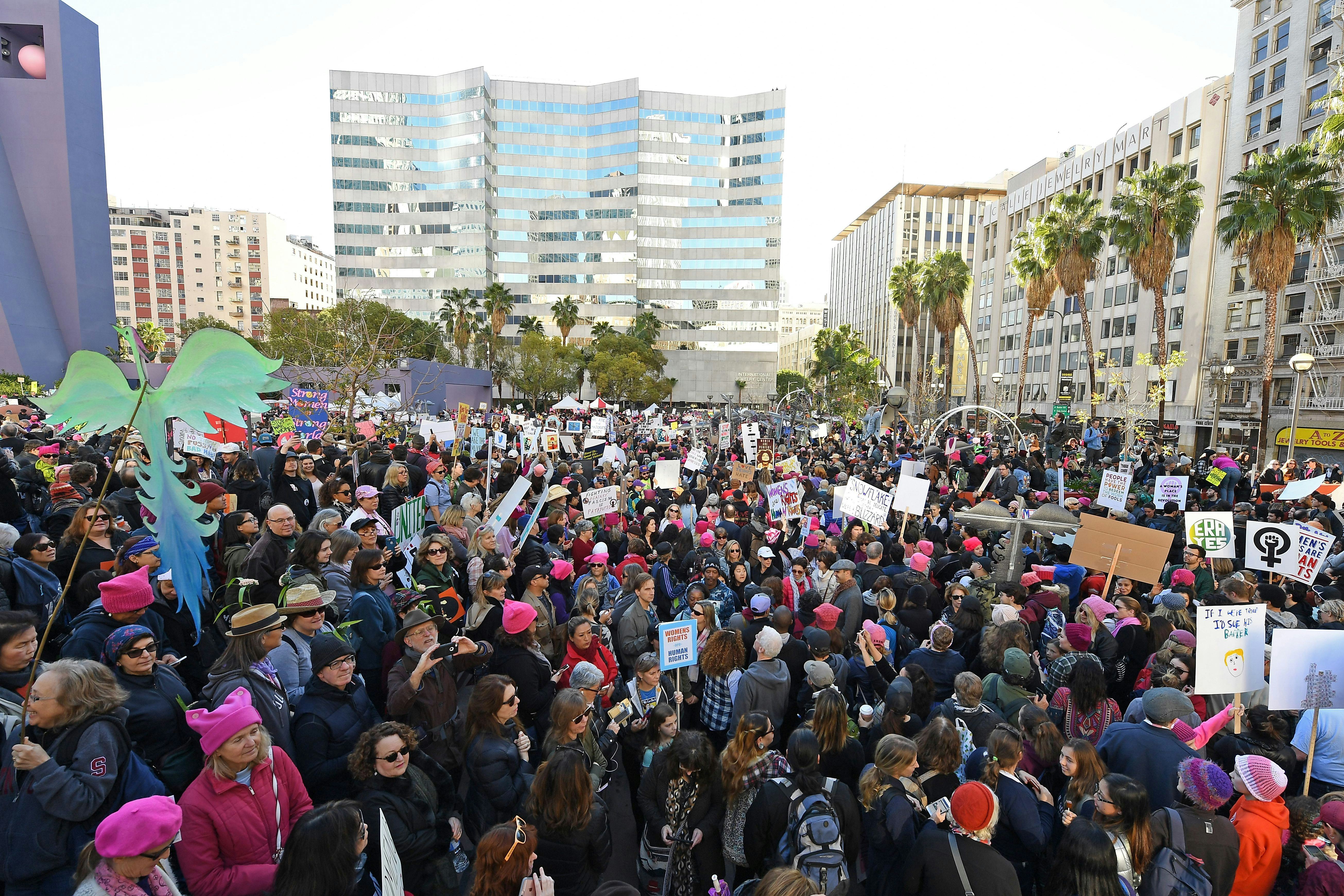 Organizers at the Los Angeles Women's March expected 80,000. 750,000 ...
