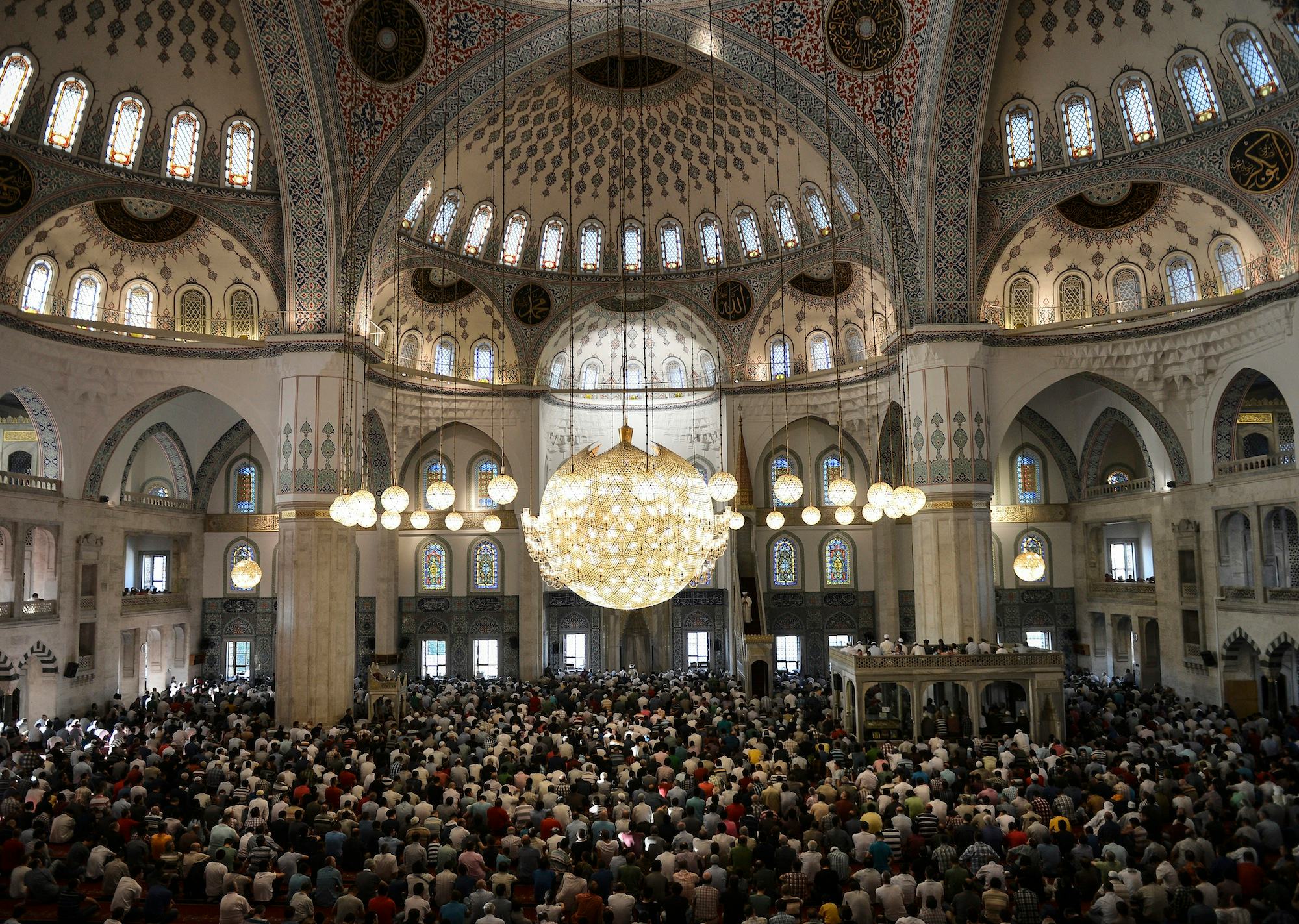 19 Photos That Capture the Beauty of Eid Around the World