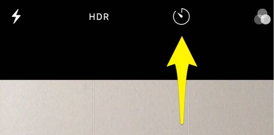 How to take a selfie with a timer on an iPhone