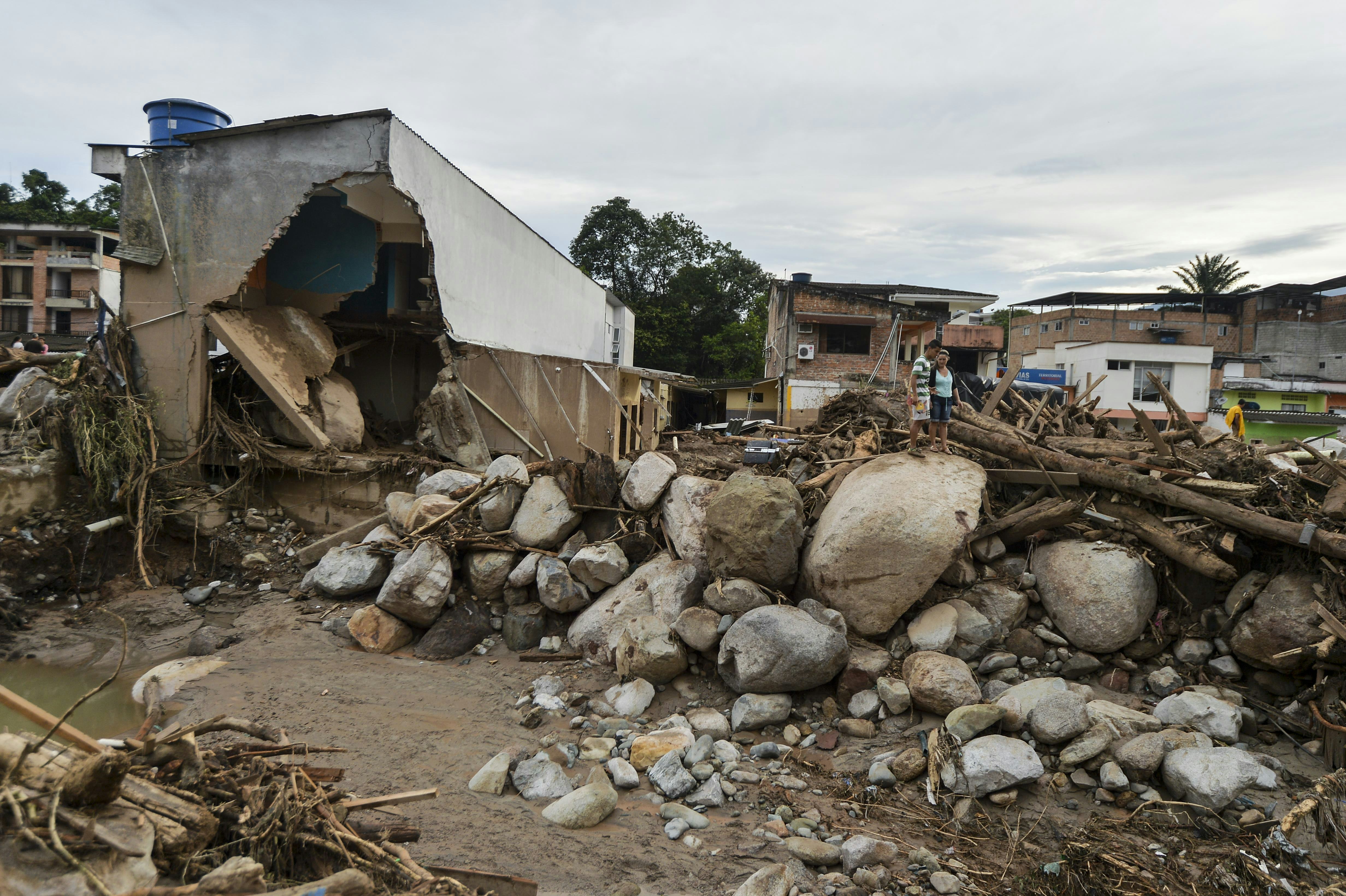 Colombia landslide: Over 250 dead in Mocoa mudslide