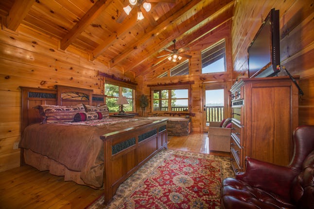6 incredible log cabin vacation rentals that are still available this ...